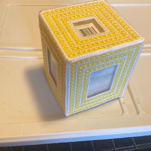 Homemade | Other | New Hand Made Plastic Canvas Photo Cube Tissue Box ...